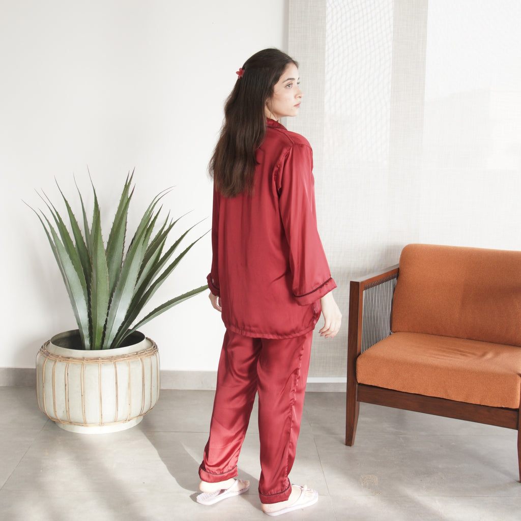MAROON SOLID SILK PJS – Comfy-Pajama
